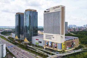 How To Go Mid Valley Southkey From Singapore